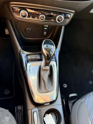 White Opel Crossland 2019 in Taurage, with an engine capacity of 1.20 L and mileage of 119 thousand km for 7500 €, photo 28 on AUTOMOTO.COM.LV
