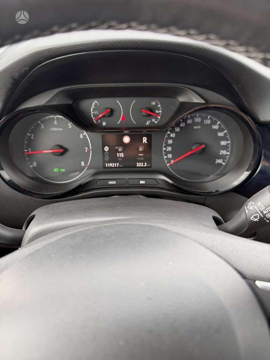 White Opel Crossland 2019 in Taurage, with an engine capacity of 1.20 L and mileage of 119 thousand km for 7500 €, photo 29 on AUTOMOTO.COM.LV