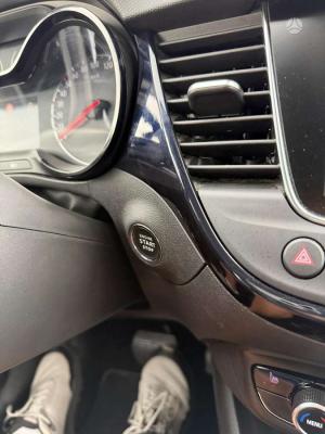 White Opel Crossland 2019 in Taurage, with an engine capacity of 1.20 L and mileage of 119 thousand km for 7500 €, photo 33 on AUTOMOTO.COM.LV