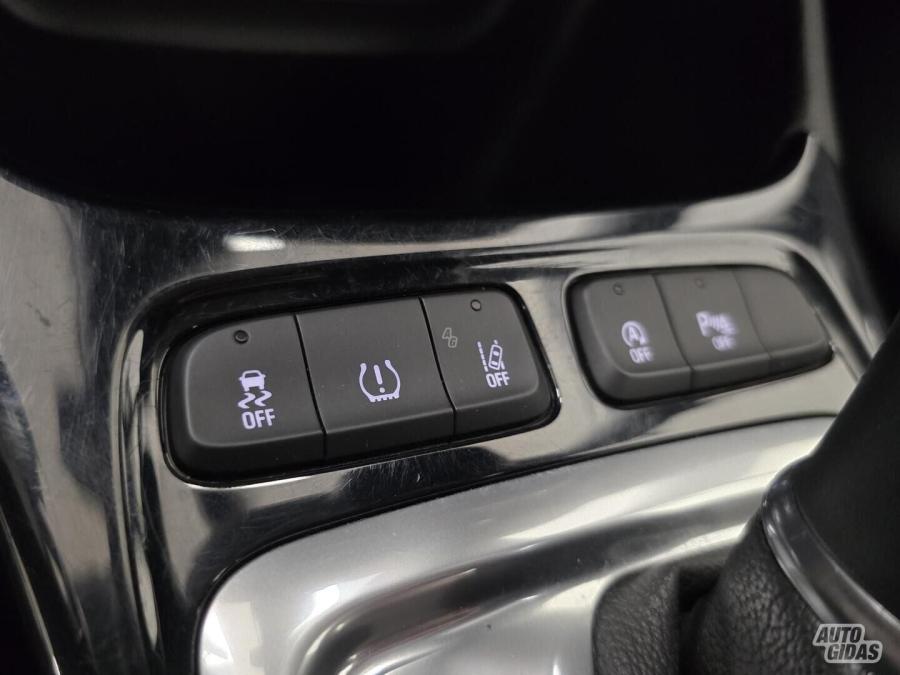 Balts Opel Crossland 2021 Viļņa, ar dzinēja tilpumu 1.20 L un nobraukumu 72 tūkst. km par 11900 €, foto 24 vietnē AUTOMOTO.COM.LV