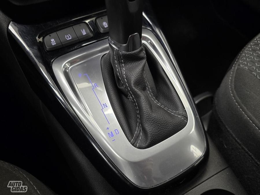 Balts Opel Crossland 2021 Viļņa, ar dzinēja tilpumu 1.20 L un nobraukumu 72 tūkst. km par 11900 €, foto 25 vietnē AUTOMOTO.COM.LV
