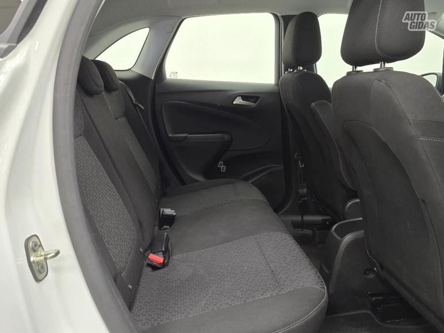 Balts Opel Crossland 2021 Viļņa, ar dzinēja tilpumu 1.20 L un nobraukumu 72 tūkst. km par 11900 €, foto 31 vietnē AUTOMOTO.COM.LV