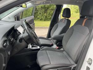 White Opel Crossland 2021 in Taurage, with an engine capacity of 1.50 L and mileage of 284 thousand km for 8300 €, photo 13 on AUTOMOTO.COM.LV