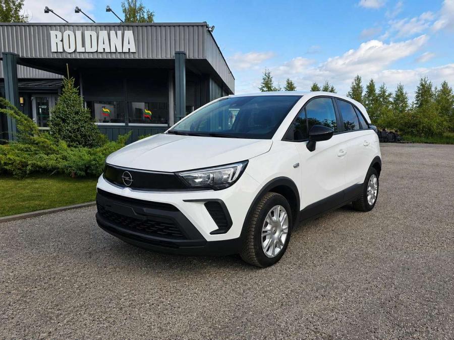 Белый Опель Crossland 2022 в Пакруойис, объемом двигателя 1.20 л и пробегом 127 тыс. км за 7600 €, фото 1 на AUTOMOTO.COM.LV