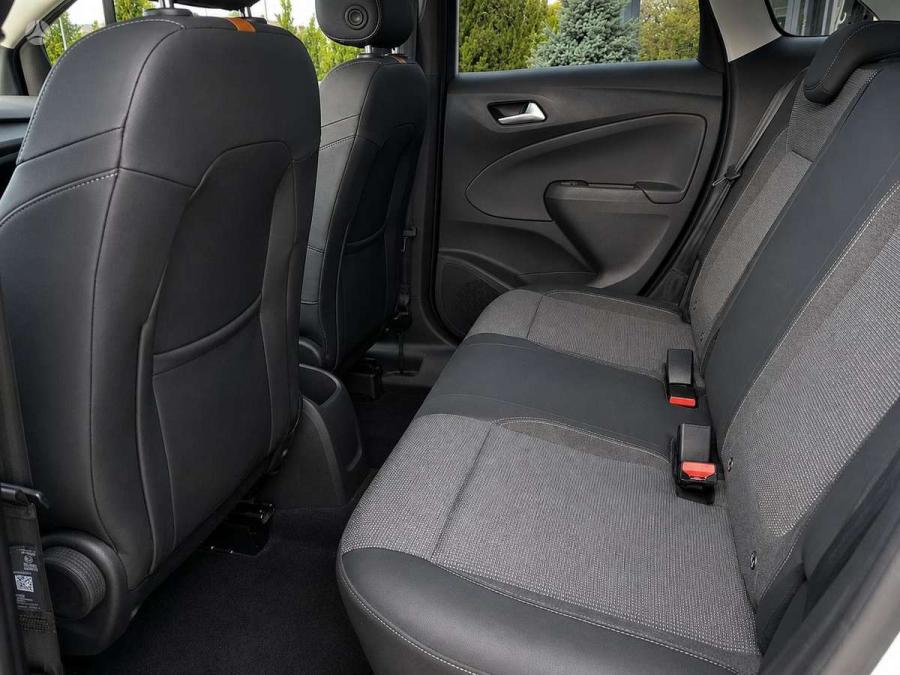 Белый Опель Crossland 2022 в Пакруойис, объемом двигателя 1.20 л и пробегом 127 тыс. км за 7600 €, фото 8 на AUTOMOTO.COM.LV