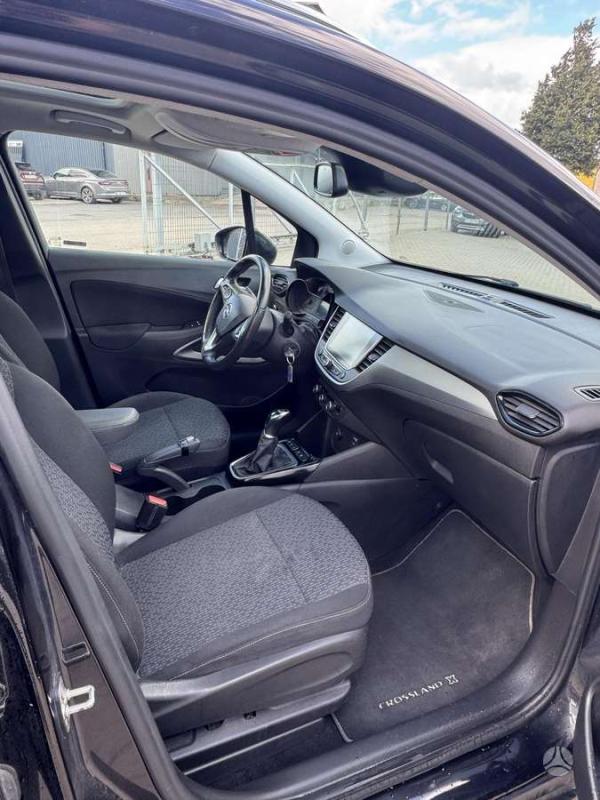 Black Opel Crossland X 2017 in Taurage, with an engine capacity of 1.56 L and mileage of 168 thousand km for 6950 €, photo 7 on AUTOMOTO.COM.LV