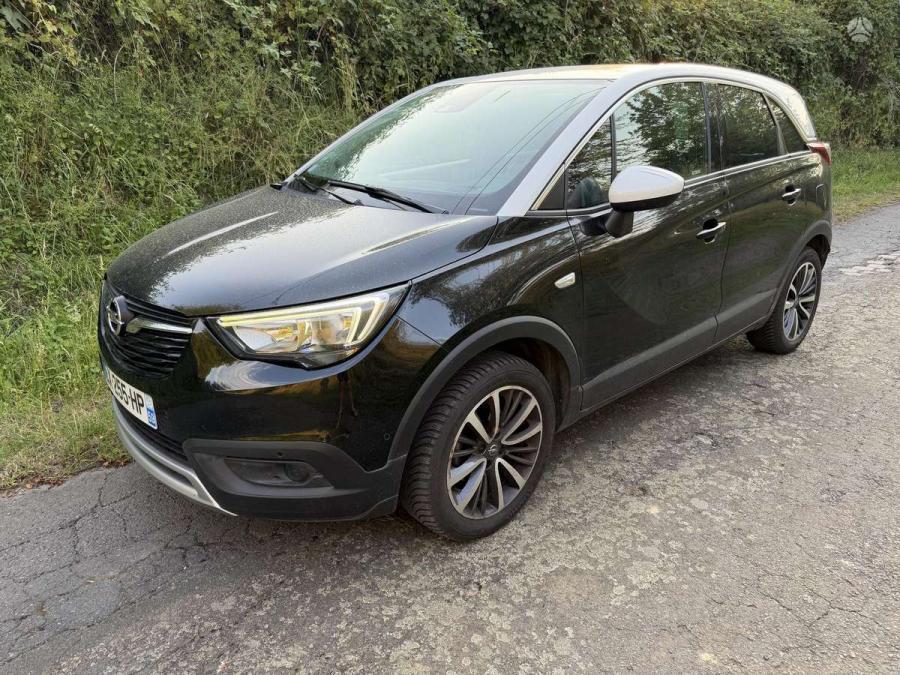 Черный Опель Crossland X 2018 в Таураге, объемом двигателя 1.20 л и пробегом 92 тыс. км за 8300 €, фото 1 на AUTOMOTO.COM.LV