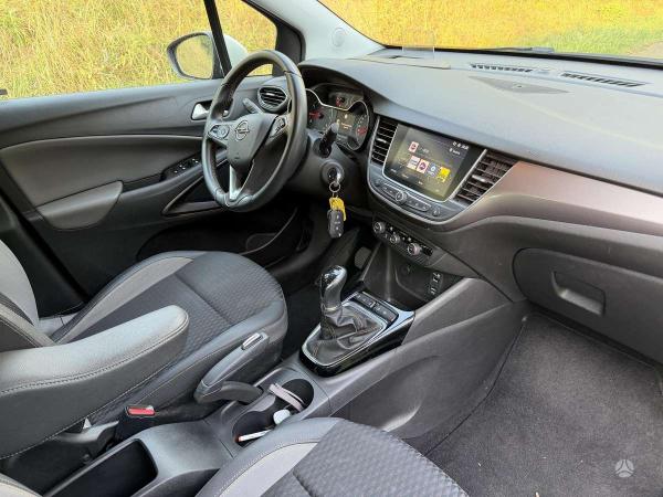 Melns Opel Crossland X 2018 Tauragė, ar dzinēja tilpumu 1.20 L un nobraukumu 92 tūkst. km par 8300 €, foto 7 vietnē AUTOMOTO.COM.LV