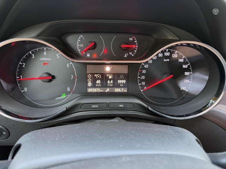 Черный Опель Crossland X 2018 в Таураге, объемом двигателя 1.20 л и пробегом 92 тыс. км за 8300 €, фото 13 на AUTOMOTO.COM.LV