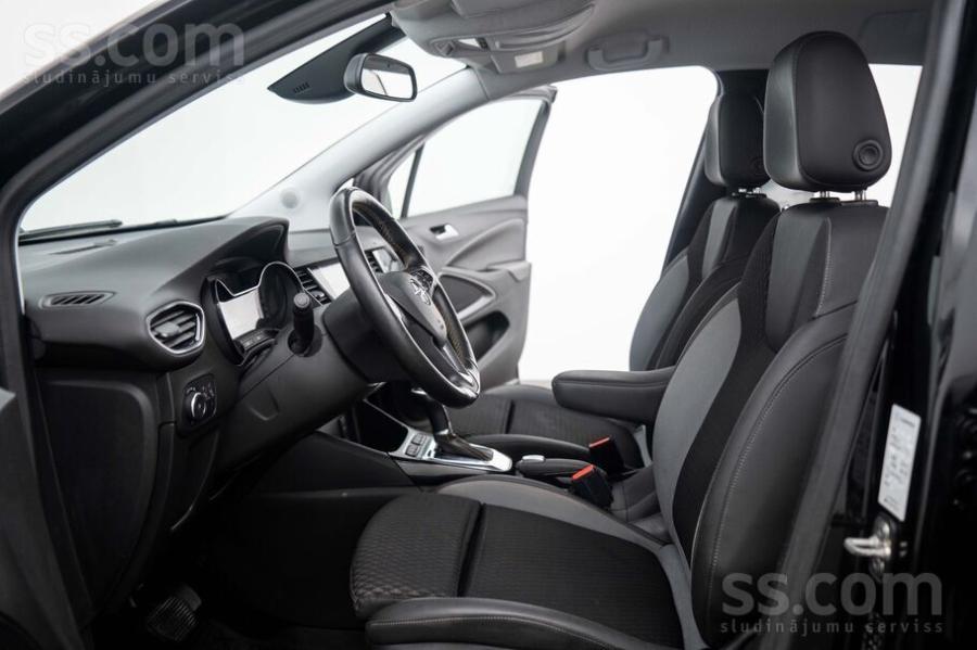 Melns Opel Crossland X 2018 Tallina, ar dzinēja tilpumu 1.20 L un nobraukumu 93 tūkst. km par 11999 €, foto 9 vietnē AUTOMOTO.COM.LV