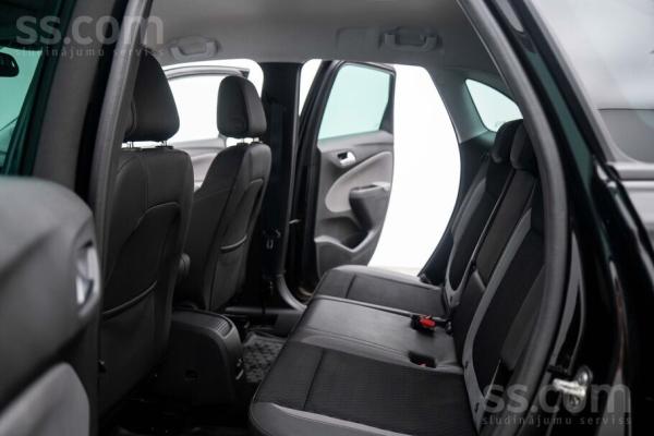 Черный Опель Crossland X 2018 в Таллин, объемом двигателя 1.20 л и пробегом 93 тыс. км за 11999 €, фото 10 на AUTOMOTO.COM.LV