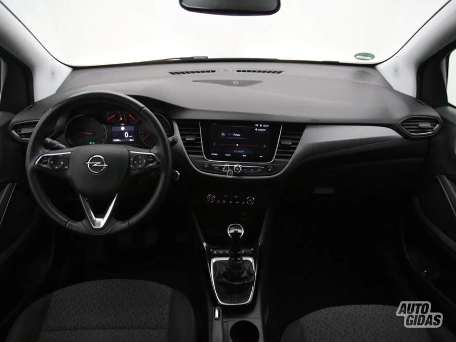 Black Opel Crossland X 2019 in Vilnius, with an engine capacity of 1.20 L and mileage of 117 thousand km for 9899 €, photo 3 on AUTOMOTO.COM.LV