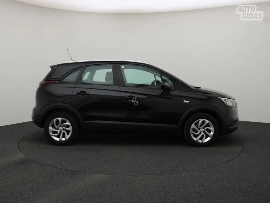 Black Opel Crossland X 2019 in Vilnius, with an engine capacity of 1.20 L and mileage of 117 thousand km for 9899 €, photo 10 on AUTOMOTO.COM.LV