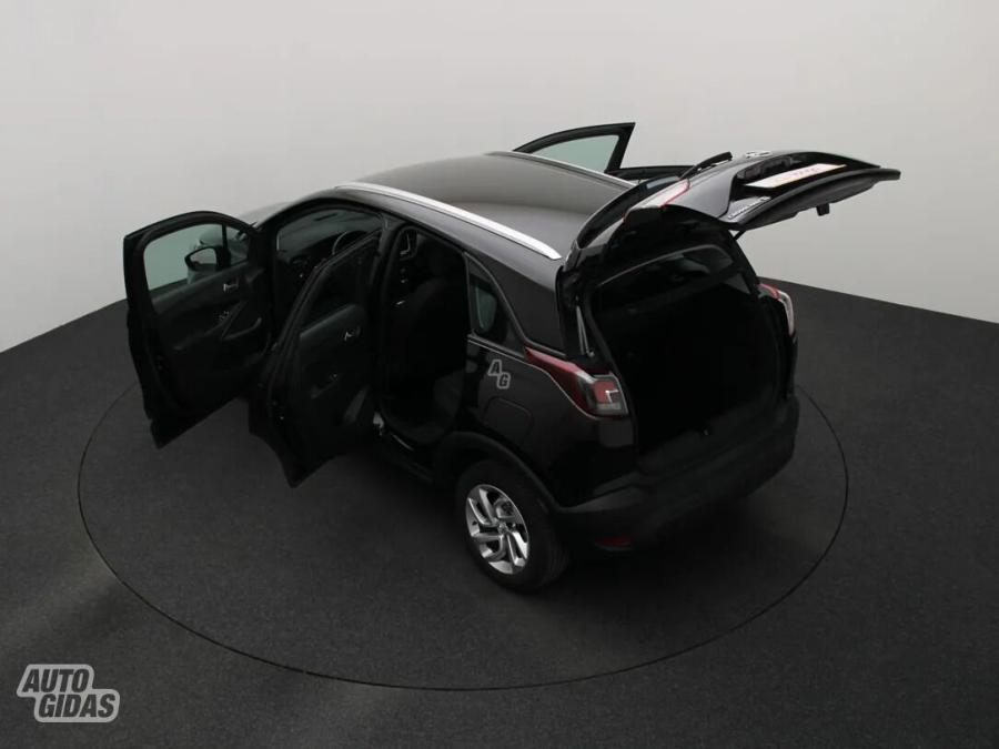 Black Opel Crossland X 2019 in Vilnius, with an engine capacity of 1.20 L and mileage of 117 thousand km for 9899 €, photo 14 on AUTOMOTO.COM.LV