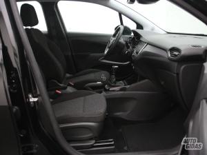 Black Opel Crossland X 2019 in Vilnius, with an engine capacity of 1.20 L and mileage of 117 thousand km for 9899 €, photo 15 on AUTOMOTO.COM.LV