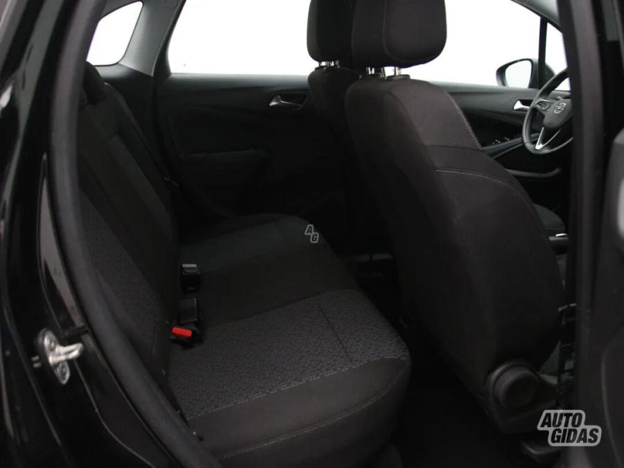 Black Opel Crossland X 2019 in Vilnius, with an engine capacity of 1.20 L and mileage of 117 thousand km for 9899 €, photo 16 on AUTOMOTO.COM.LV