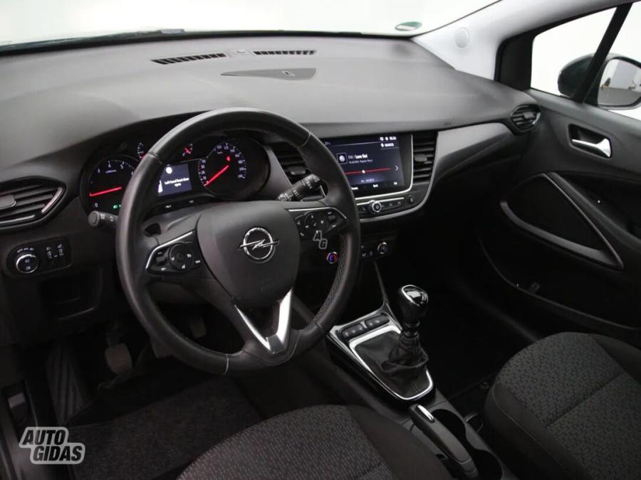 Black Opel Crossland X 2019 in Vilnius, with an engine capacity of 1.20 L and mileage of 117 thousand km for 9899 €, photo 17 on AUTOMOTO.COM.LV
