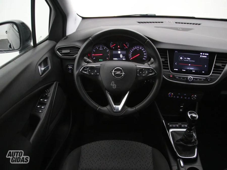 Black Opel Crossland X 2019 in Vilnius, with an engine capacity of 1.20 L and mileage of 117 thousand km for 9899 €, photo 18 on AUTOMOTO.COM.LV