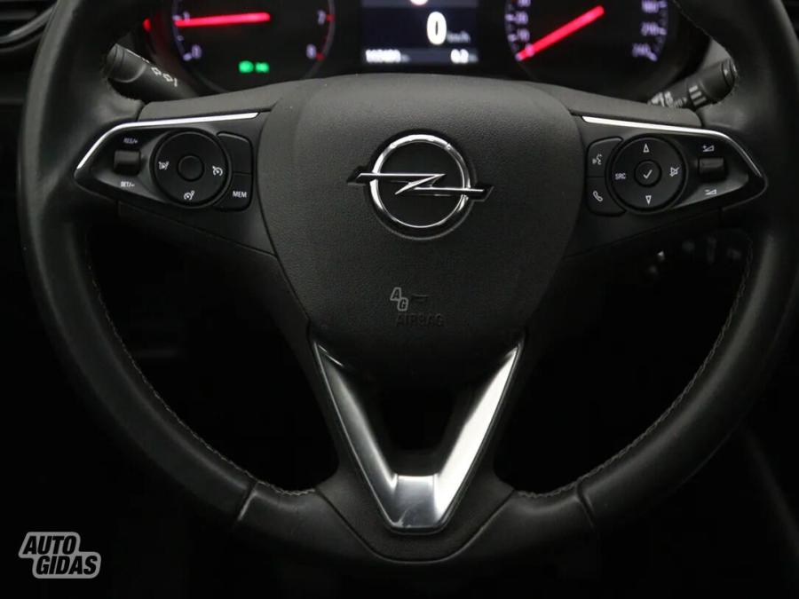 Black Opel Crossland X 2019 in Vilnius, with an engine capacity of 1.20 L and mileage of 117 thousand km for 9899 €, photo 19 on AUTOMOTO.COM.LV