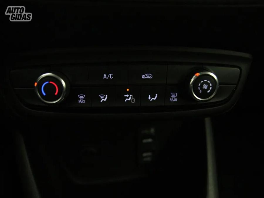 Black Opel Crossland X 2019 in Vilnius, with an engine capacity of 1.20 L and mileage of 117 thousand km for 9899 €, photo 21 on AUTOMOTO.COM.LV