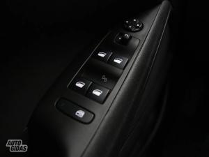 Black Opel Crossland X 2019 in Vilnius, with an engine capacity of 1.20 L and mileage of 117 thousand km for 9899 €, photo 27 on AUTOMOTO.COM.LV