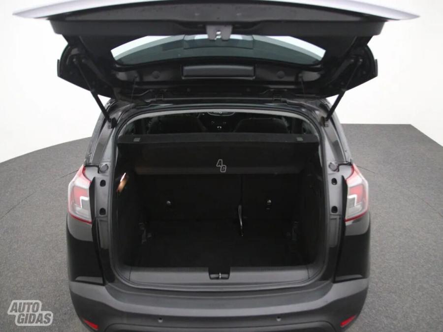 Black Opel Crossland X 2019 in Vilnius, with an engine capacity of 1.20 L and mileage of 117 thousand km for 9899 €, photo 32 on AUTOMOTO.COM.LV