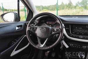 Black Opel Crossland X 2020 in Riga, with an engine capacity of 1.20 L and mileage of 158 thousand km for 9900 €, photo 12 on AUTOMOTO.COM.LV