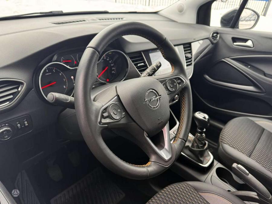 Black Opel Crossland X 2020 in Kaunas, with an engine capacity of 1.20 L and mileage of 139 thousand km for 8200 €, photo 9 on AUTOMOTO.COM.LV