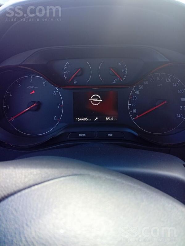 Black Opel Crossland X 2020 in Riga, with an engine capacity of 1.20 L and mileage of 154 thousand km for 7500 €, photo 6 on AUTOMOTO.COM.LV