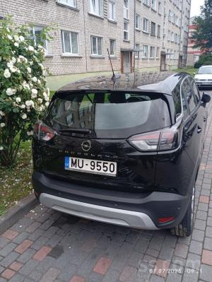 Black Opel Crossland X 2021 in Ventspils, with an engine capacity of 1.20 L and mileage of 74 thousand km for 12000 €, photo 4 on AUTOMOTO.COM.LV