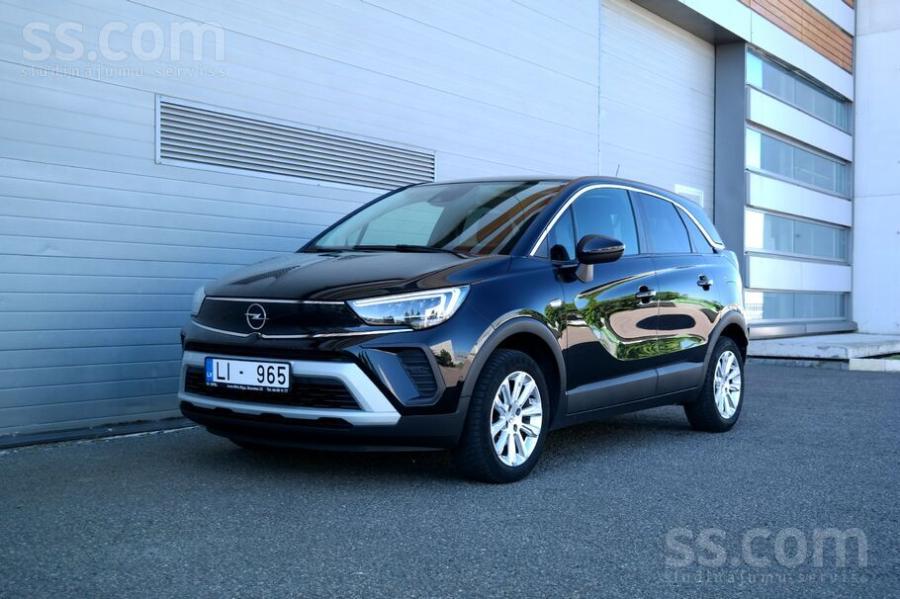 Black Opel Crossland X 2021 in Riga, with an engine capacity of 1.20 L and mileage of 84 thousand km for 13500 €, photo 4 on AUTOMOTO.COM.LV