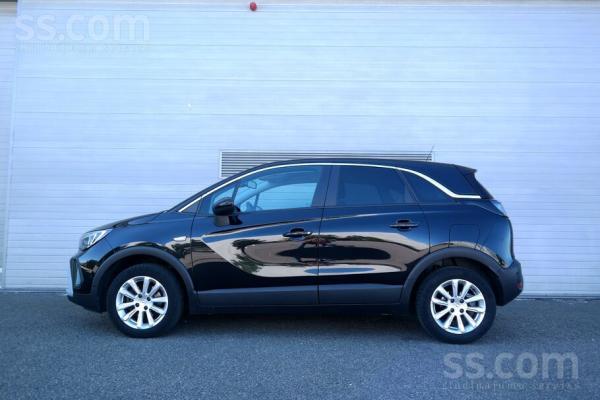 Black Opel Crossland X 2021 in Riga, with an engine capacity of 1.20 L and mileage of 84 thousand km for 13500 €, photo 4 on AUTOMOTO.COM.LV