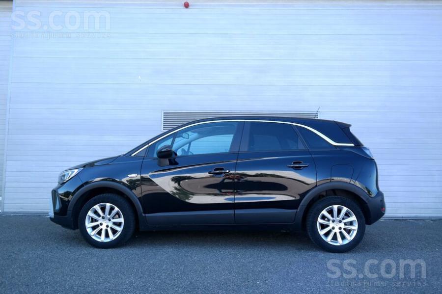 Black Opel Crossland X 2021 in Riga, with an engine capacity of 1.20 L and mileage of 84 thousand km for 13500 €, photo 5 on AUTOMOTO.COM.LV