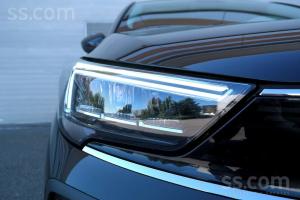 Black Opel Crossland X 2021 in Riga, with an engine capacity of 1.20 L and mileage of 84 thousand km for 13500 €, photo 18 on AUTOMOTO.COM.LV