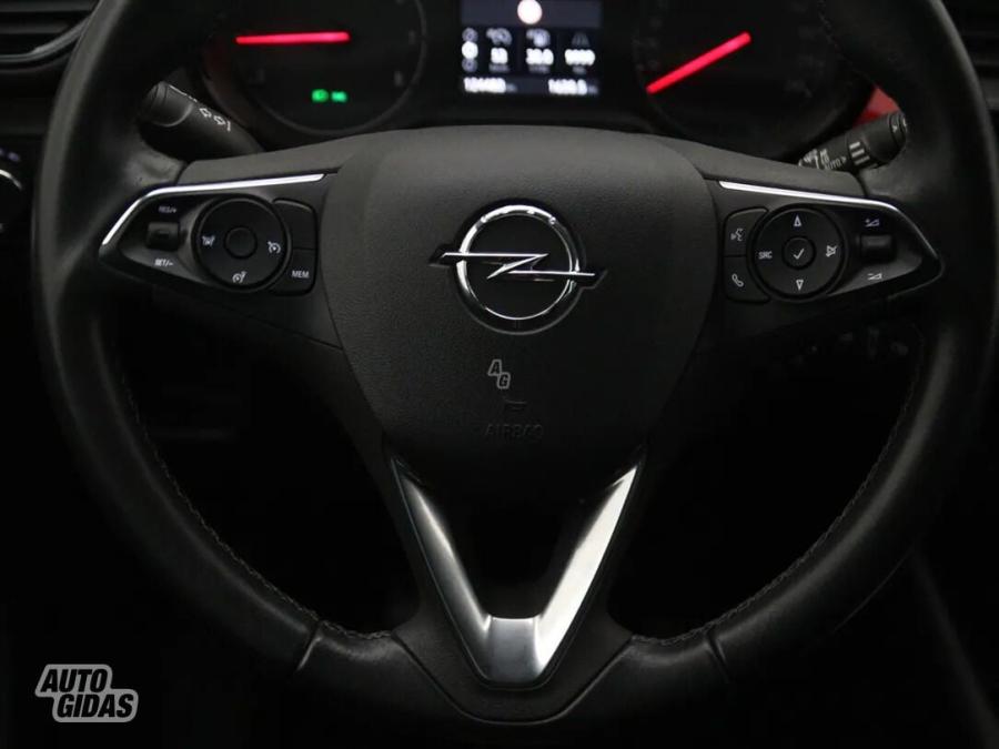 Black Opel Crossland X 2021 in Vilnius, with an engine capacity of 1.20 L and mileage of 124 thousand km for 10999 €, photo 19 on AUTOMOTO.COM.LV