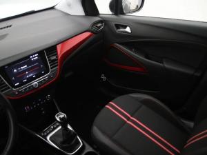 Black Opel Crossland X 2021 in Vilnius, with an engine capacity of 1.20 L and mileage of 124 thousand km for 10999 €, photo 22 on AUTOMOTO.COM.LV