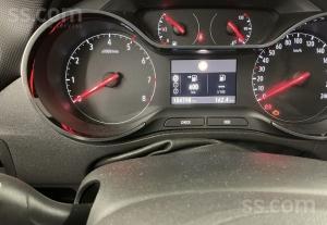 Black Opel Crossland X 2023 in Jelgava, with an engine capacity of 1.20 L and mileage of 105 thousand km for 12900 €, photo 5 on AUTOMOTO.COM.LV
