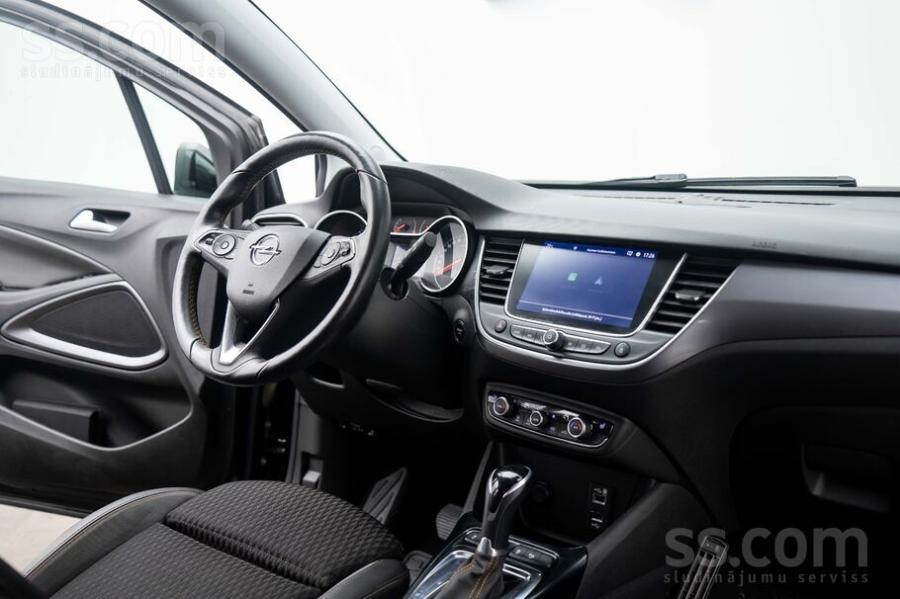 Black Opel Crossland X 2018 in Tallinn, with an engine capacity of 1.20 L and mileage of 86 thousand km for 11499 €, photo 11 on AUTOMOTO.COM.LV