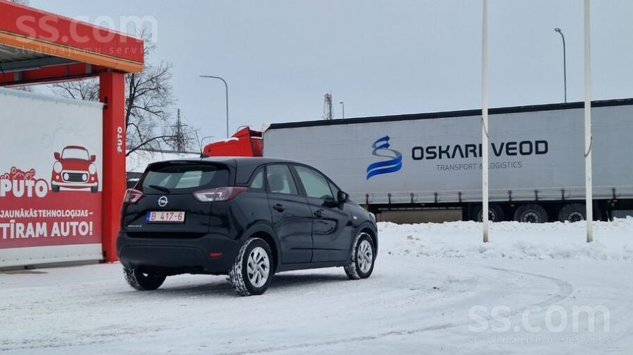 Black Opel Crossland X 2018 in Jelgava, with an engine capacity of 1.20 L and mileage of 101 thousand km for 8950 €, photo 6 on AUTOMOTO.COM.LV