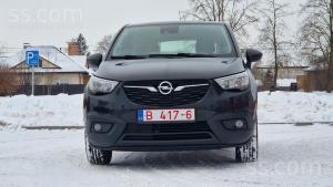 Black Opel Crossland X 2018 in Jelgava, with an engine capacity of 1.20 L and mileage of 101 thousand km for 8950 €, photo 15 on AUTOMOTO.COM.LV