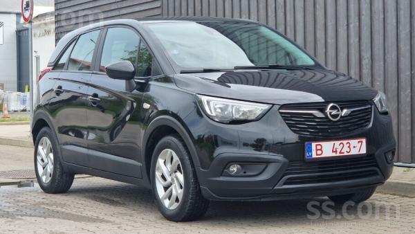 Black Opel Crossland X 2018 in Jelgava, with an engine capacity of 1.20 L and mileage of 101 thousand km for 8250 €, photo 1 on AUTOMOTO.COM.LV