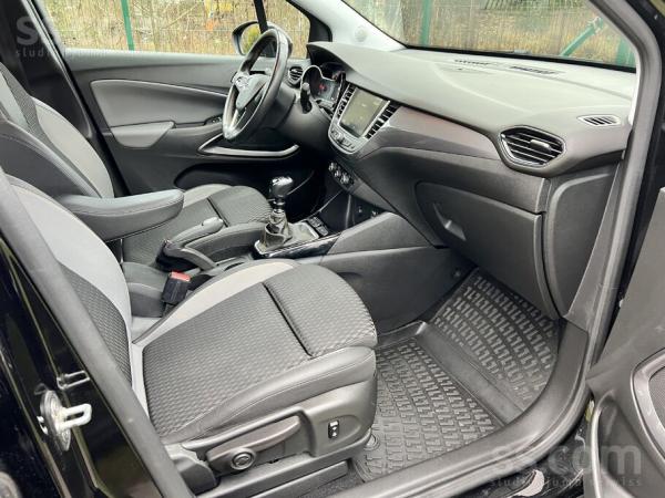 Black Opel Crossland X 2019 in Riga, with an engine capacity of 1.50 L and mileage of 156 thousand km for 8390 €, photo 9 on AUTOMOTO.COM.LV