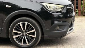 Black Opel Crossland X 2018 in Ukmerge, with an engine capacity of 1.20 L and mileage of 204 thousand km for 6500 €, photo 8 on AUTOMOTO.COM.LV
