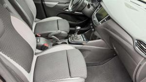 Black Opel Crossland X 2018 in Ukmerge, with an engine capacity of 1.20 L and mileage of 204 thousand km for 6500 €, photo 11 on AUTOMOTO.COM.LV