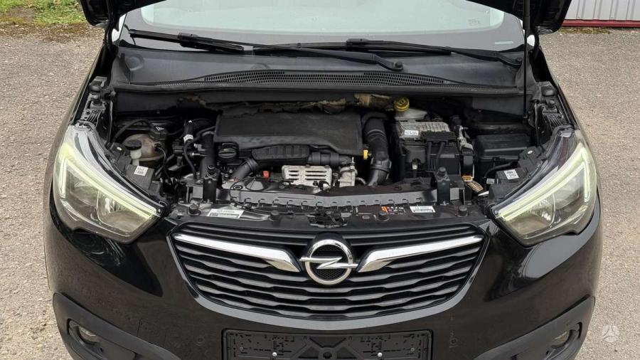 Black Opel Crossland X 2018 in Ukmerge, with an engine capacity of 1.20 L and mileage of 204 thousand km for 6500 €, photo 19 on AUTOMOTO.COM.LV