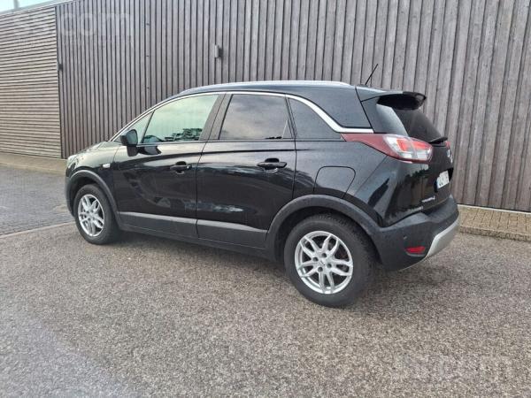 Black Opel Crossland X 2019 in Saldus, with an engine capacity of 1.20 L and mileage of 110 thousand km for 10500 €, photo 2 on AUTOMOTO.COM.LV