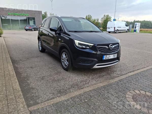 Black Opel Crossland X 2019 in Saldus, with an engine capacity of 1.20 L and mileage of 110 thousand km for 10500 €, photo 3 on AUTOMOTO.COM.LV