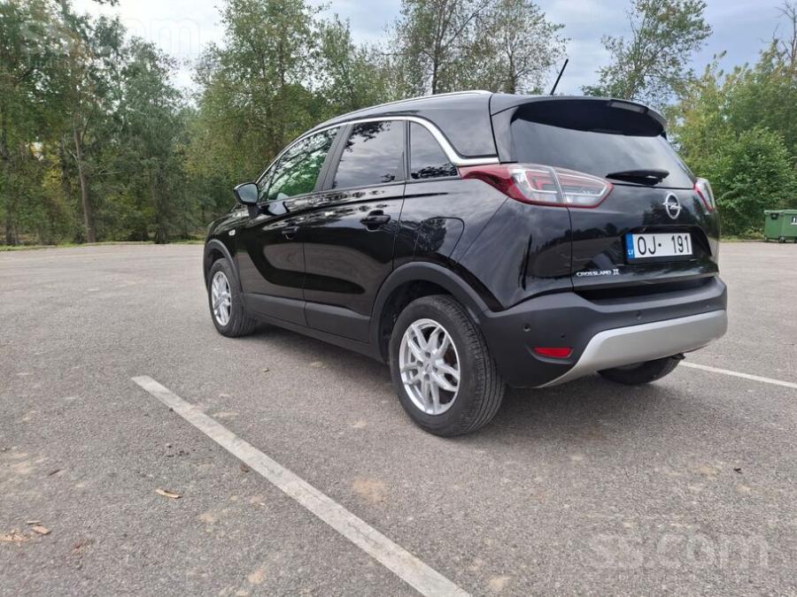 Black Opel Crossland X 2019 in Saldus, with an engine capacity of 1.20 L and mileage of 110 thousand km for 9500 €, photo 4 on AUTOMOTO.COM.LV