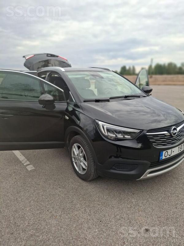 Черный Опель Crossland X 2019 в Салдус, объемом двигателя 1.20 л и пробегом 110 тыс. км за 9500 €, фото 6 на AUTOMOTO.COM.LV