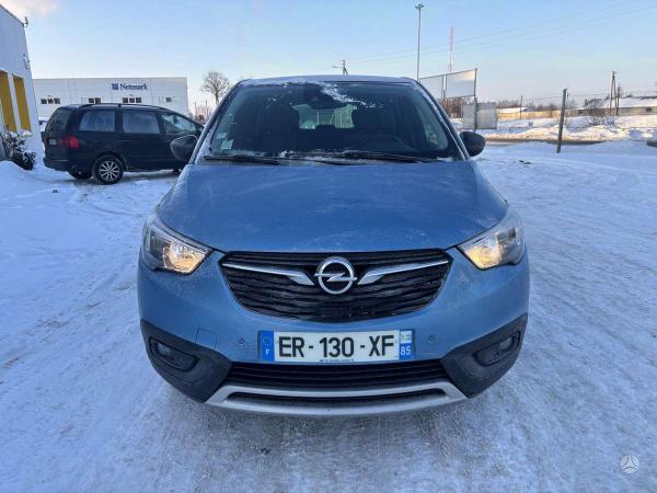 Blue Opel Crossland X 2017 in Taurage, with an engine capacity of 1.20 L and mileage of 120 thousand km for 5900 €, photo 2 on AUTOMOTO.COM.LV
